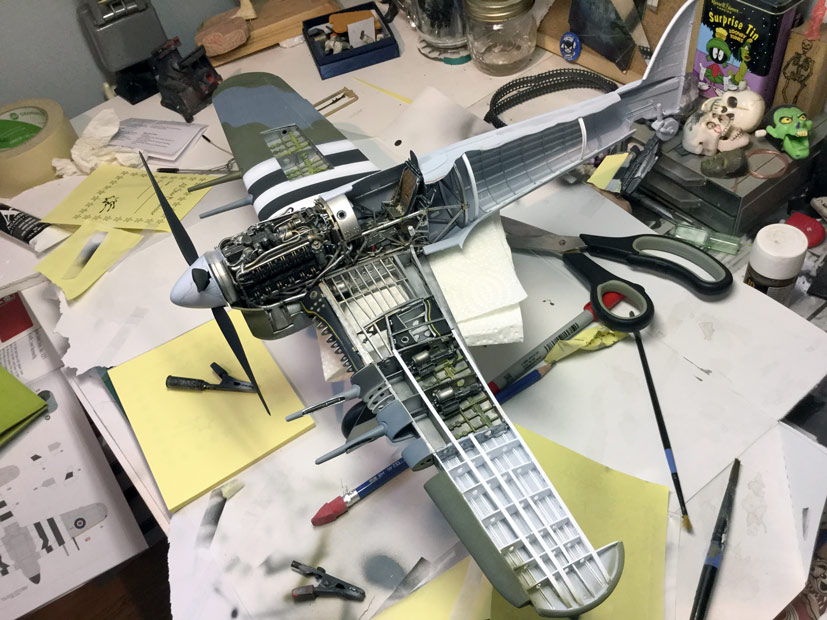 Display Typhoon and photo Meteors